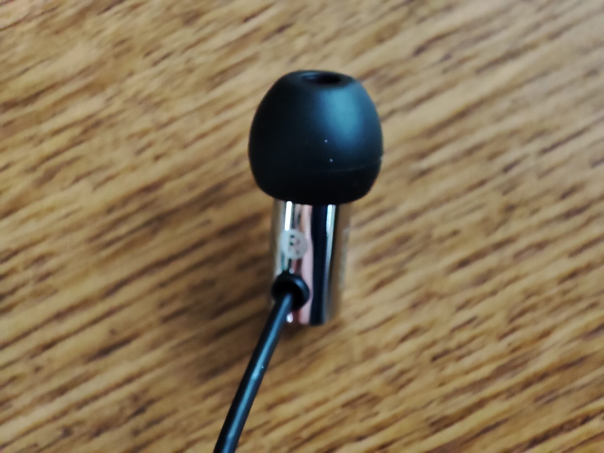 広い空間でしっとりと音楽に浸れる final E3000 レビュー | 繊細ガジェットレビュー