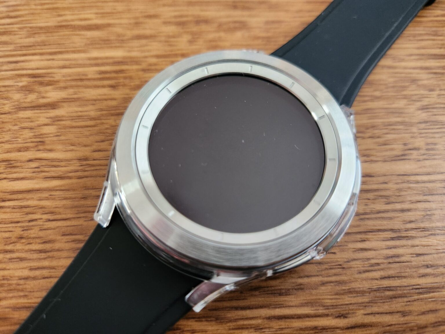 内側ベゼルも保護できるベゼルリング Ringke Galaxy Watch 46mm用Inner Bezel Styling レビュー ...