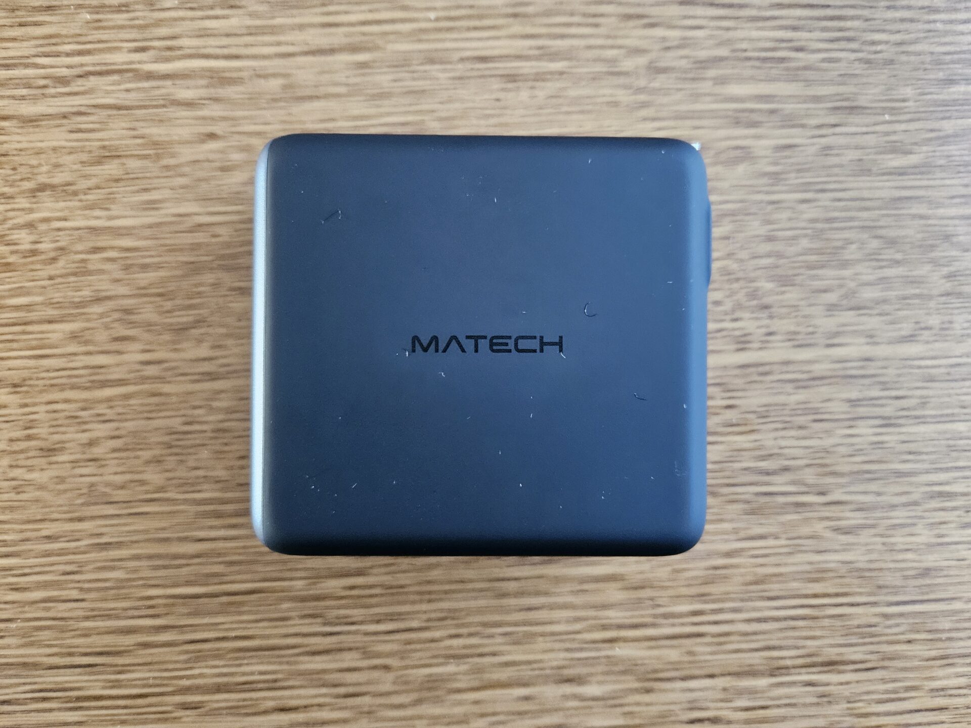 充電器としても使えるコンセント内蔵モバイルバッテリー MATECH GanCell 10000 60W レビュー | 繊細ガジェットレビュー