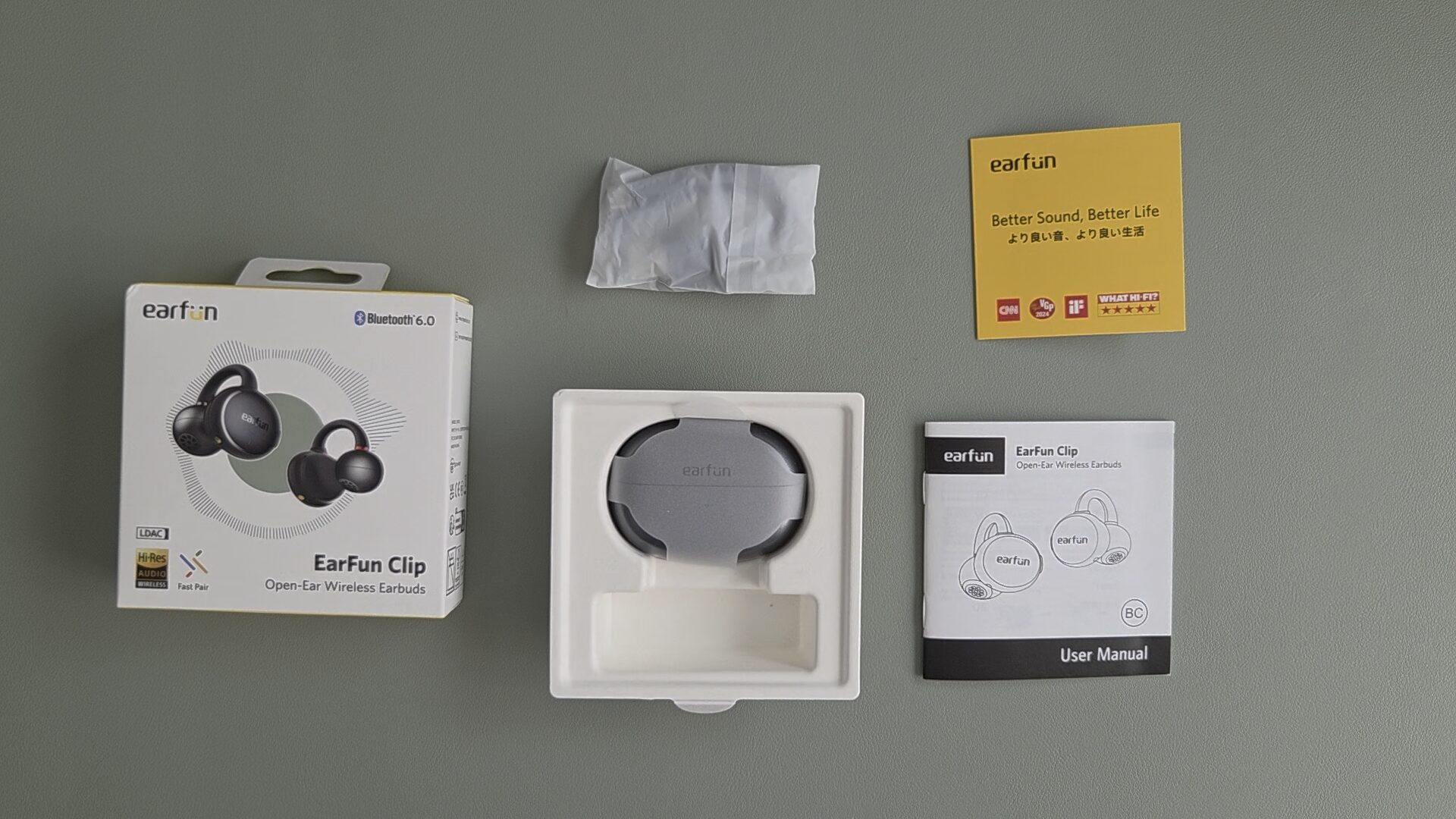装着感優秀でどこでも使いやすいイヤーカフイヤホン EarFun Clip レビュー【提供 EarFun】 | 繊細ガジェットレビュー